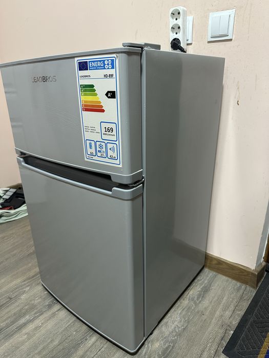 Холодильник Leadbros HD-89F серебристый - Холодильники Актобе на Olx