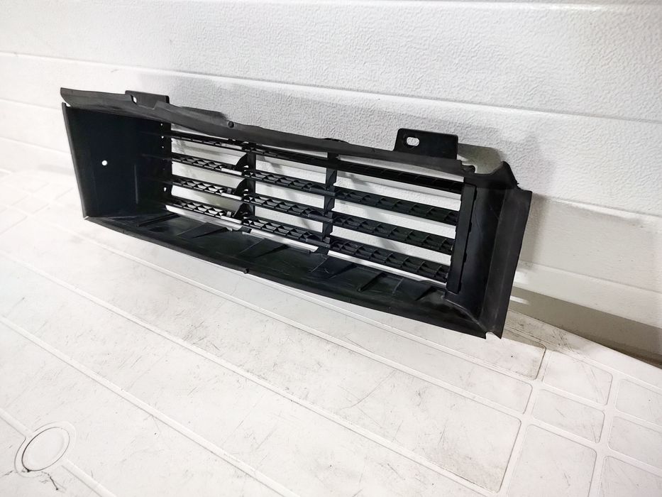 Grila activa , volet Sandero,Logan ,jogger cod 214f60895R Bascov • OLX.ro