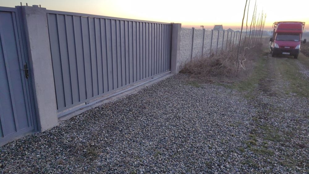 Porti metalice pe rulment Craiova • OLX.ro