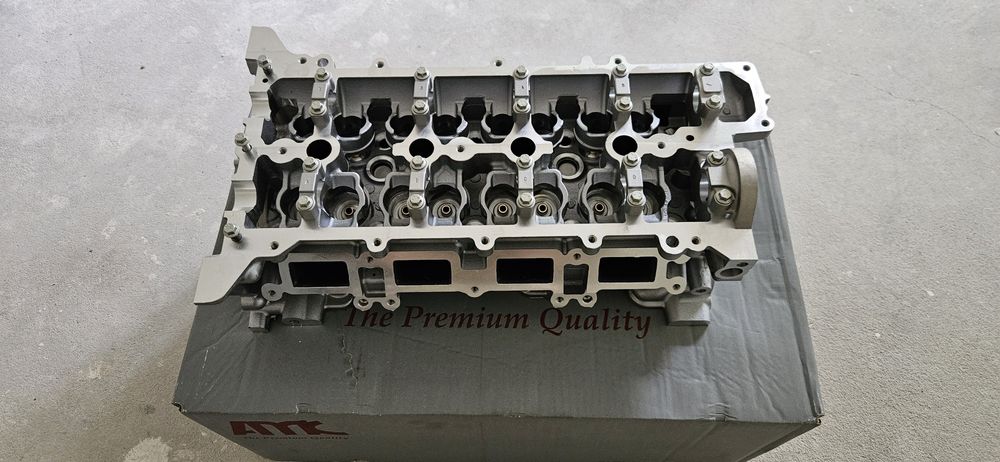 Цилиндрова глава за двигател Hra2ddt Nissan Renault без пета гр София Бъкстон • Olx Bg