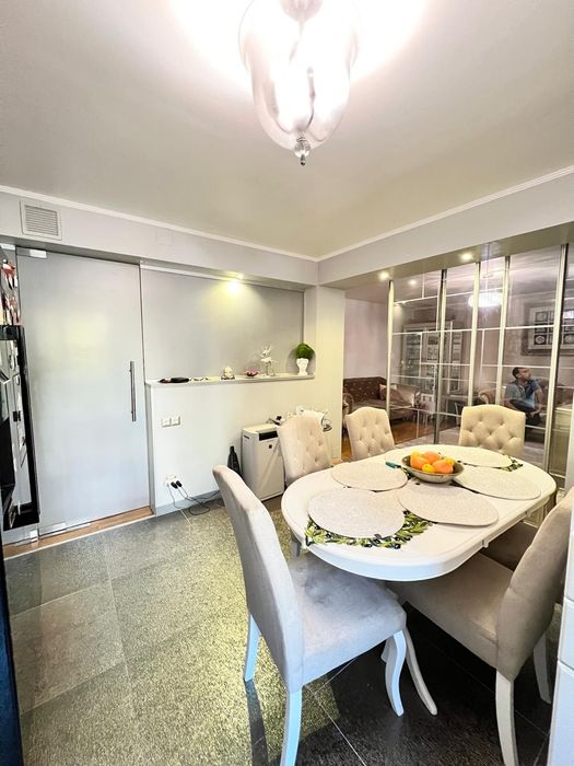 Apartament 3 Camere Decomandat Teatrul Masca Uverturii Bucuresti ...