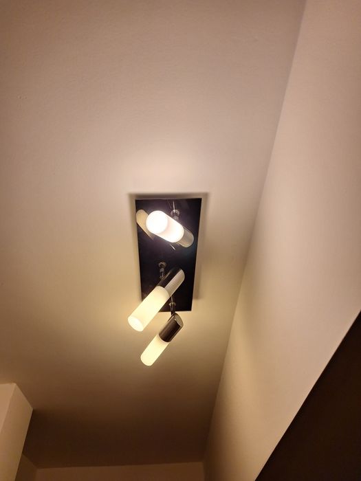 Vând lustra 3 brate Sanpetru • OLX.ro