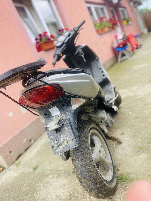Vând scuter Peugeot ! 100cc Pitesti • OLX.ro