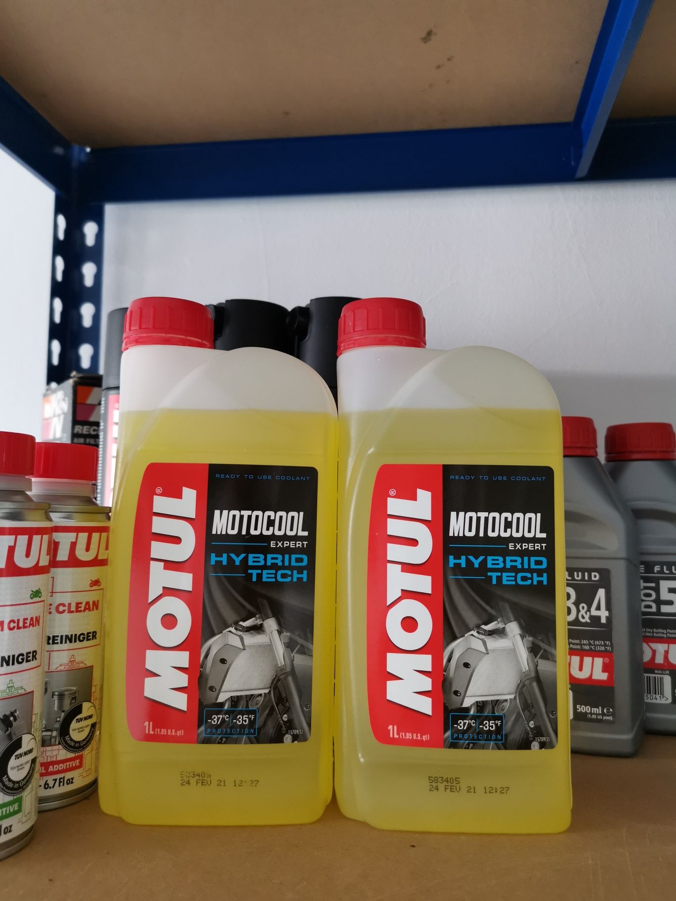 Антифриз За Мотори Motul гр. Варна Военна болница • OLX.bg