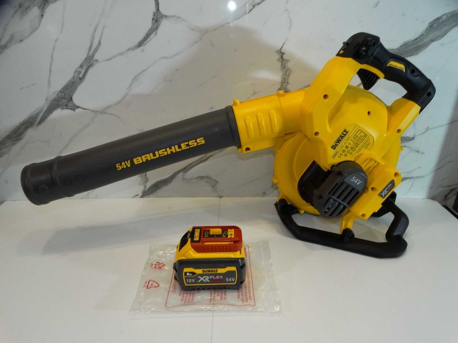 Dewalt DCM 572 Flex Volt 54 V - Акумулаторна метла гр. Варна ЖП Гара • OLX.bg