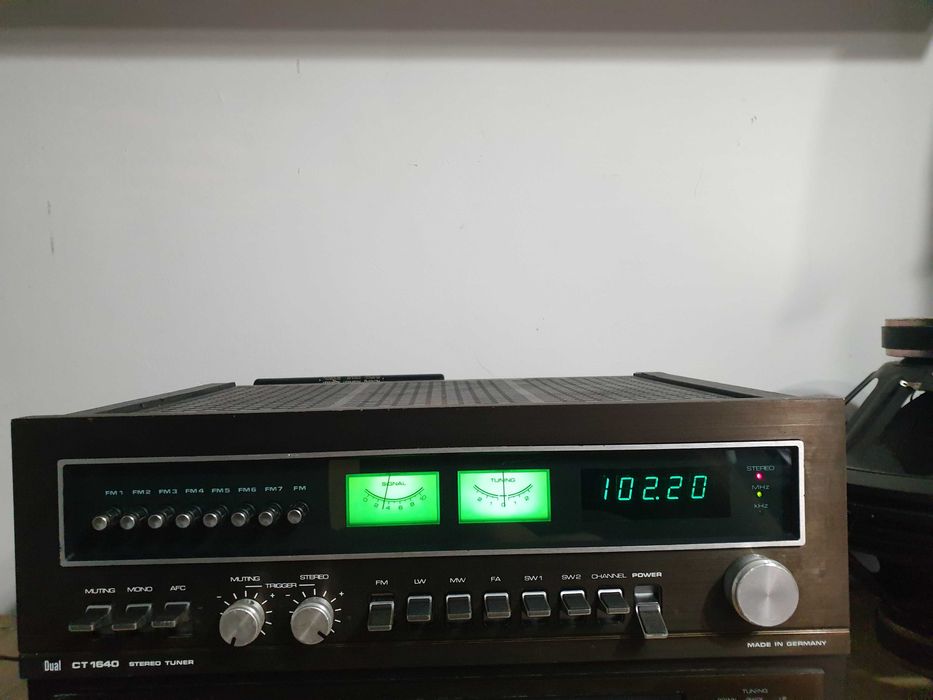 TUNER DUAL CT 1640 (1977) Ramnicu Sarat • OLX.ro