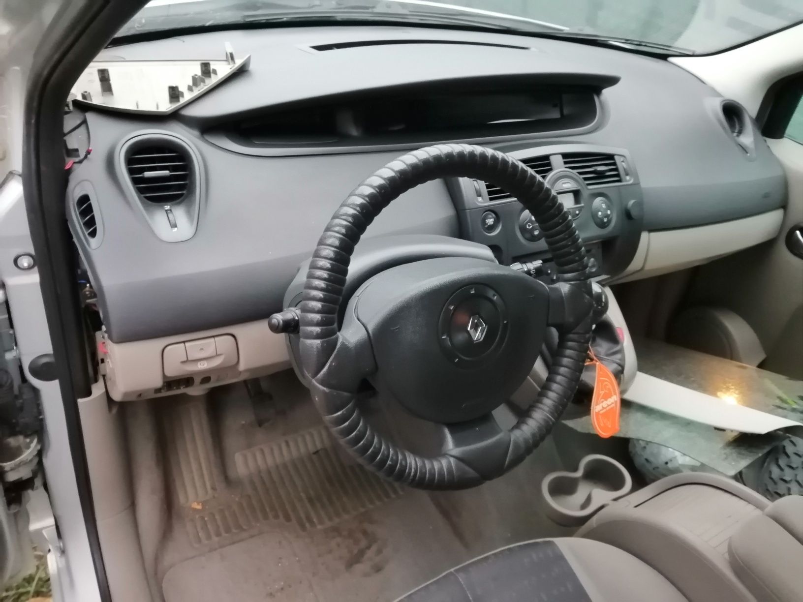Рено меган сценик 1,9 дци. Renault Megane Scenic 1,9dci. На части. с ...
