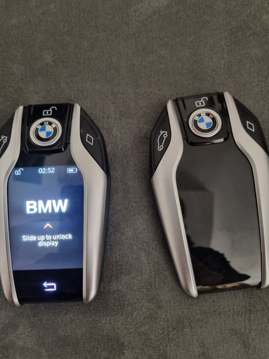 Cheie originală BMW cu display ( smart key) Pitesti • OLX.ro