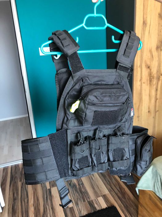 Echipament airsoft Specna arms , Glock umarex Arad • OLX.ro