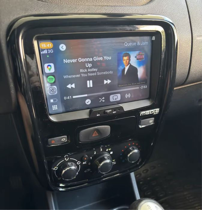 Navigatie Carplay Android Renault / Dacia Logan - Duster - Sandero etc Oradea • OLX.ro