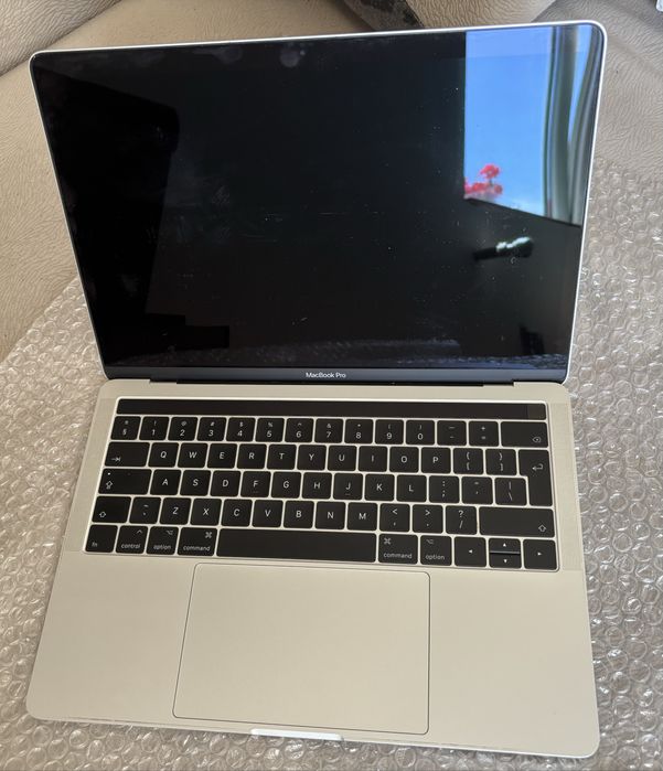 MacBook Pro 13″ 2017 Tarlungeni • OLX.ro