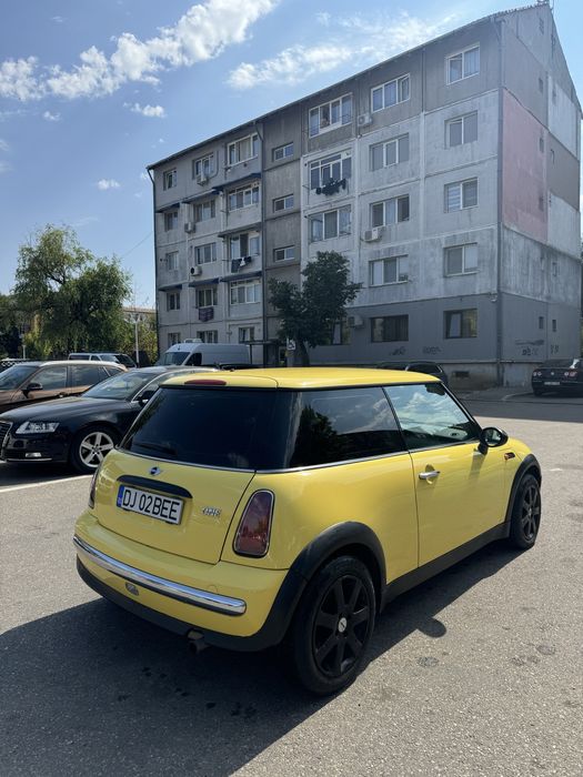 Mini cooper one , r50 1.6 benzina Craiova • OLX.ro