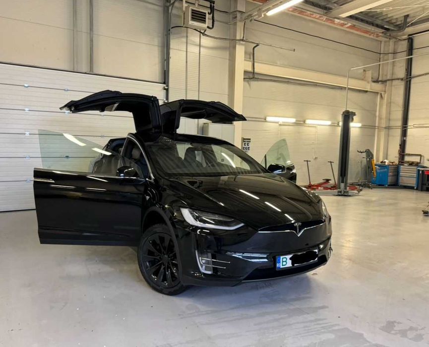 Tesla Model X / Dual Motor/ 525 CP / Solid black Corbeanca • OLX.ro