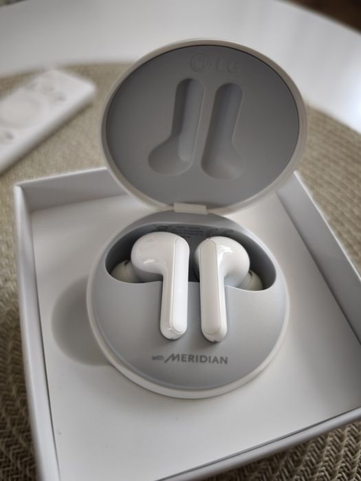 Безжични слушалки LG HBS-FN4 гр. София Овча купел 1 • OLX.bg