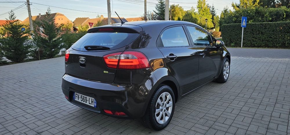 Kia Rio EcoDynamics-senzori-xenon Arad • OLX.ro