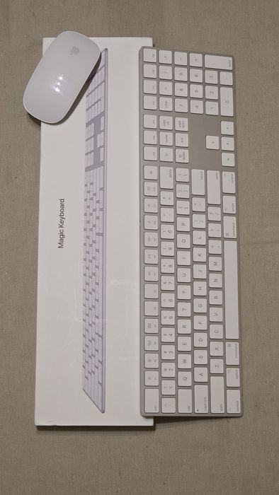 Apple Magic Keyboard with Numeric Keypad + Magic Mouse 2 гр. София 7-ми ...