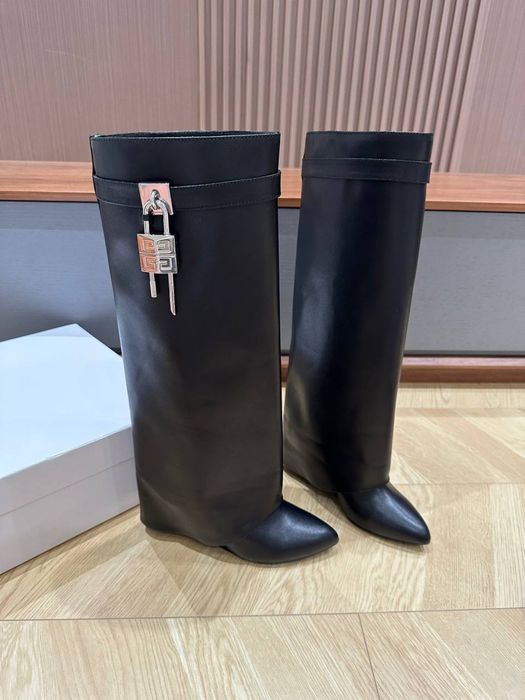 Cizme Givenchy 35-42 Voluntari • OLX.ro