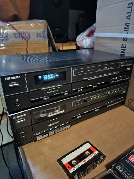 TELEFUNKEN Linie Audio Deck Cassette + Amplituner Constanta • OLX.ro