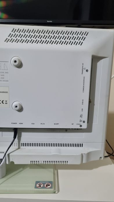 Televizor slim 12V marca OK DVB-T/C/S/S2, USB HDMI VGA SCART rulota ...