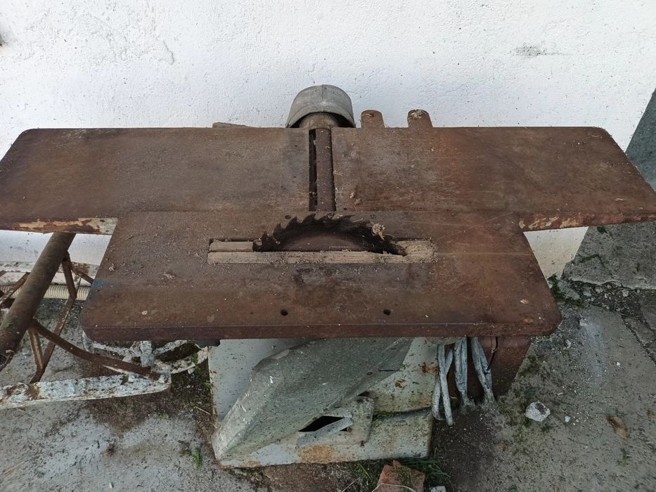 Циркуляр с абрихт гр. Ямбол ОУ П. Р. Славейков • OLX.bg