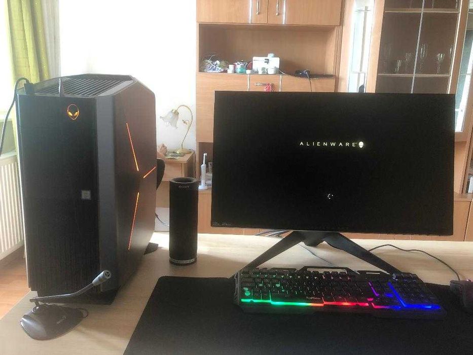Alienware Gaming PC Desktop Aurora R7 - cu monitor tastatura si mouse ...