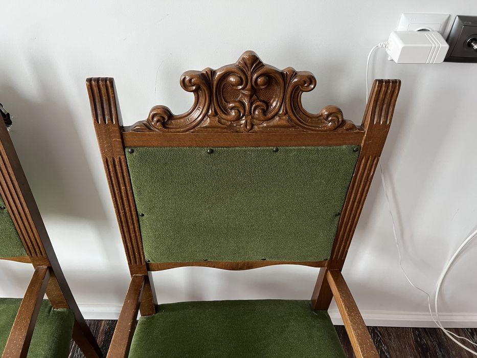 Vand 2 scaune vechi import Italia Mizil • OLX.ro