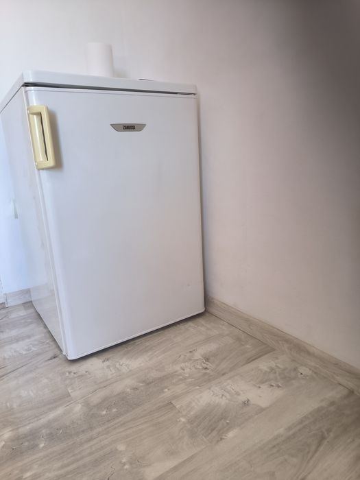Vânzare frigider mic Bucuresti Sectorul 1 • OLX.ro