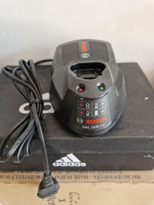 Зарядно устройство Bosch GAL 1230 CV гр. Пловдив Каменица 1 • OLX.bg