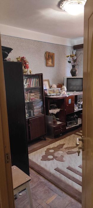 Vand Apartament 3 Camere Micro 6 Targoviste • OLX.ro