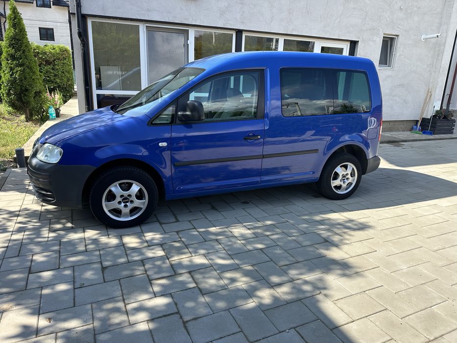 Vw caddy 5 locuri Campulung Moldovenesc • OLX.ro