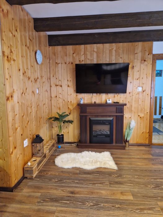 Cabana de vanzare Marisel/Rusesti Lapustesti • OLX.ro