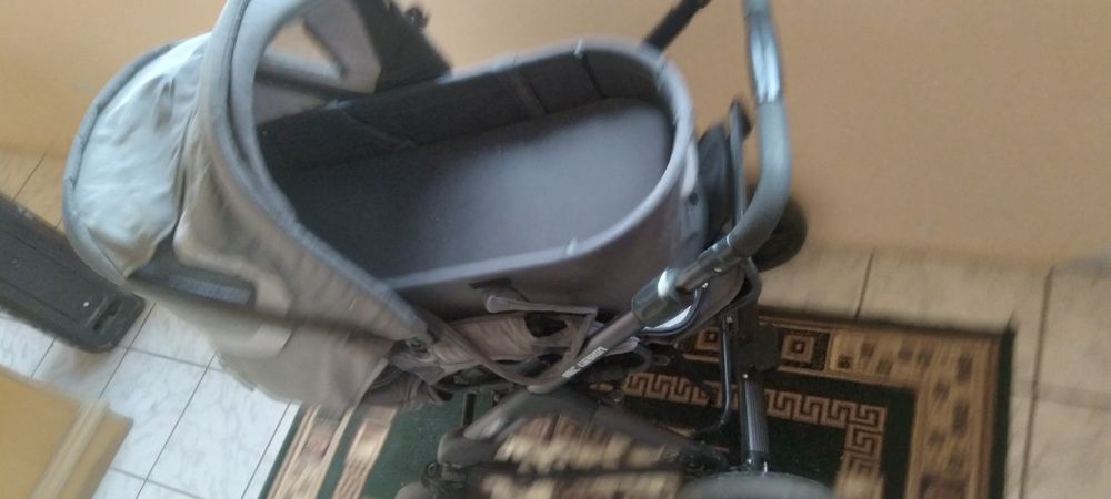 Vând 2 cărucioare și un rotobil Comlosu Mare • OLX.ro