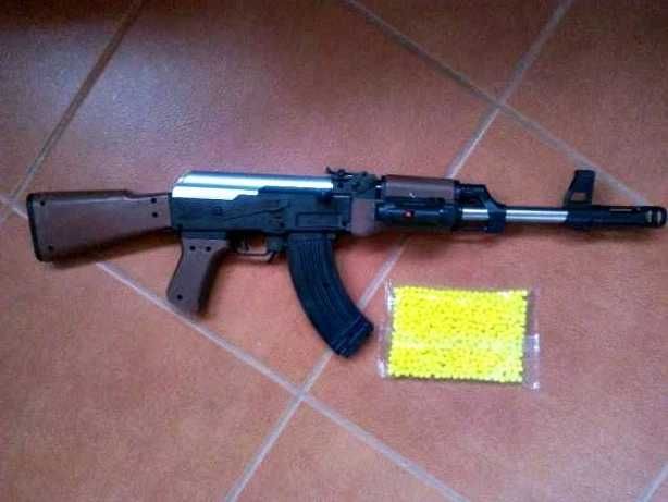PUSCA AK 47 cu țeavă metalică și 500 bile,țintă laser,NOUA! Bucuresti ...