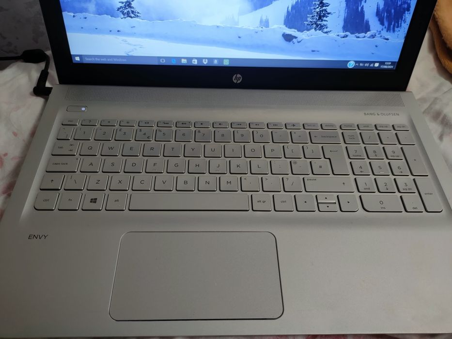 Лаптоп HP Envy . гр. Плевен Идеален център • OLX.bg