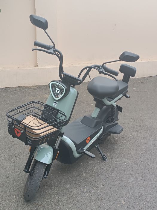 Электро скутер YADEA Cooljoy Е/Elektro skuter YADEA Cooljoy E: 4 000 ...