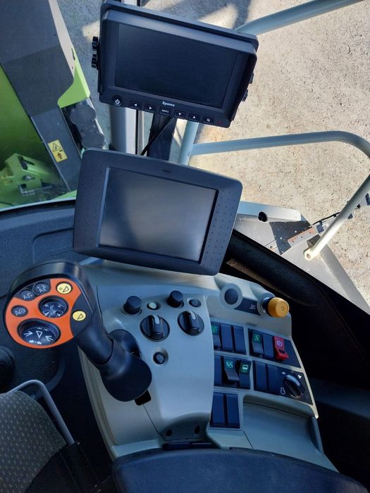 De vanzare combina siloz Claas Jaguar 940 Atel • OLX.ro