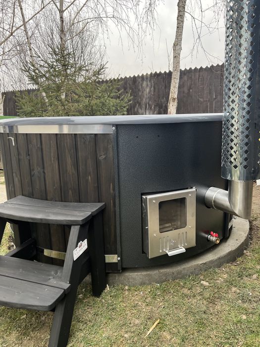 Ciubar din fibra de sticla Stoc 6 persoane Hot tub Jacuzzi Mini Piscin ...