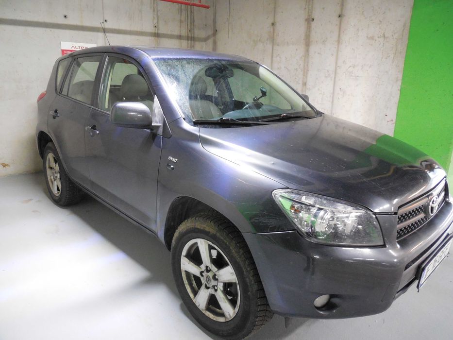 Toyota RAV 4 4x4, fara nicio problema!!! Voluntari • OLX.ro