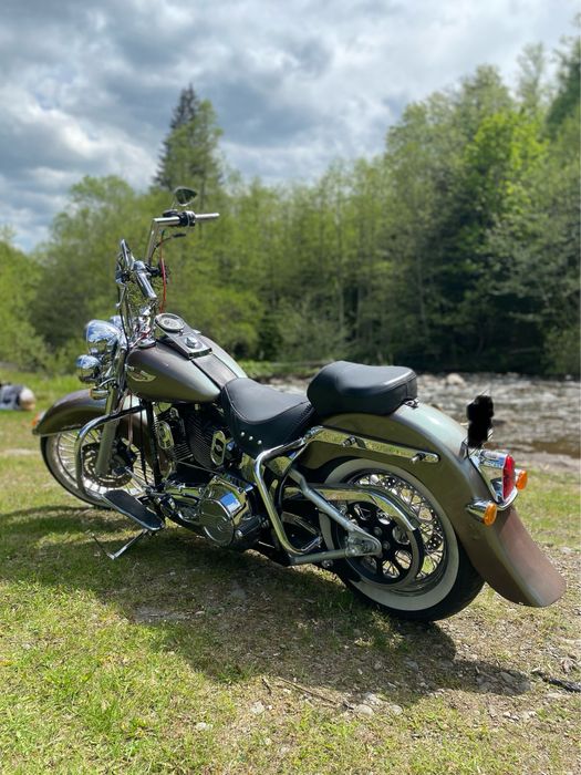 Harley Davidson Deluxe Chicano Reghin • OLX.ro