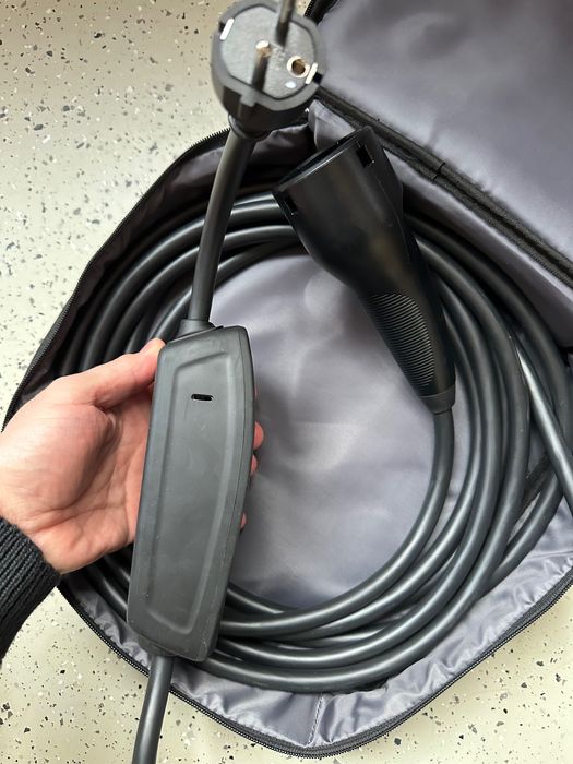 Încărcătorul charger Tesla gen 2 Galati • OLX.ro