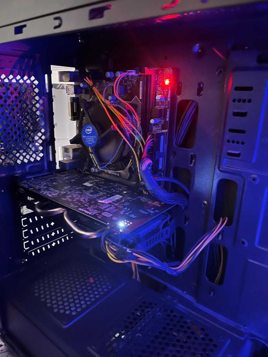 Vand PC gaming ! Galati • OLX.ro