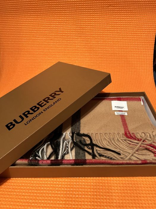 Eșarfă Burberry Cașmir Premium 2024 Cadou Bucuresti Sectorul 3 • OLX.ro