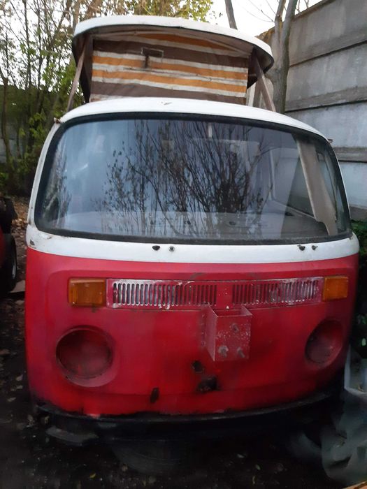O vand/schimb pe ,,Cenusareasa", VW T2 modelul cu cort(chepeng mare ...