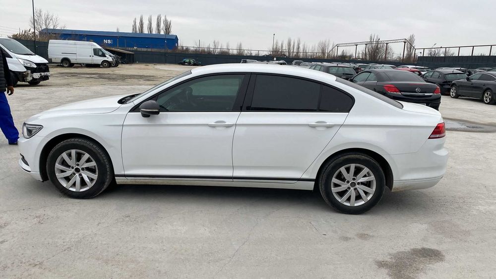 Dezmembrez Passat B8 ,Cod Motor DCXA, Cod Culoare C9A Braila • OLX.ro