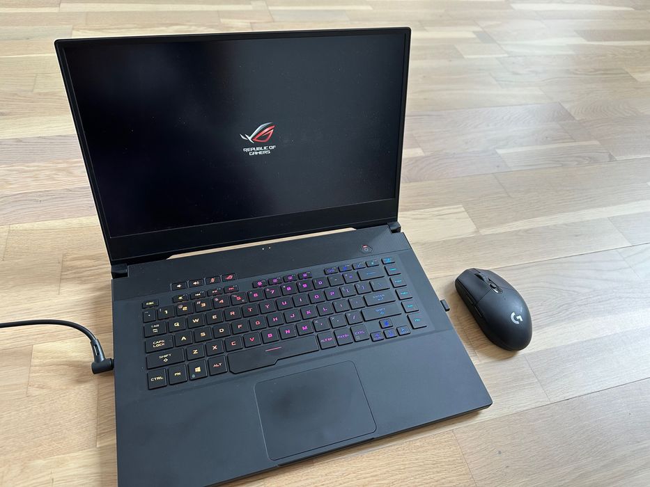 Laptop Asus Zephyrus S GX 502 GW Brasov • OLX.ro