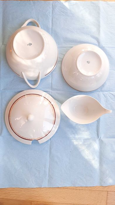 2 x seturi vase de servit, portelan pictat manual, Romania Cluj-Napoca ...