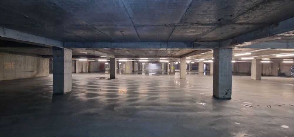 Turnare Beton Elicopterizat cu Cuart, Beton in curte cu Elicopter ...