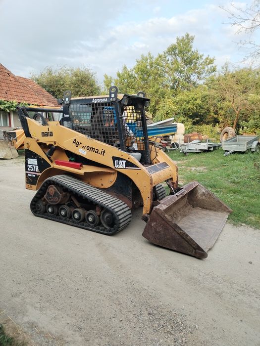 Bobcat Caterpillar 257b. An 2007 Miniincarcator Sag • OLX.ro