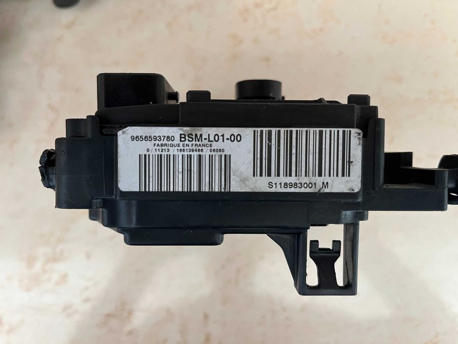 Бушонно табло Бушониера BSM L01-00 БСМ Л01-00 Peugeot Пежо 407 pejo гр ...