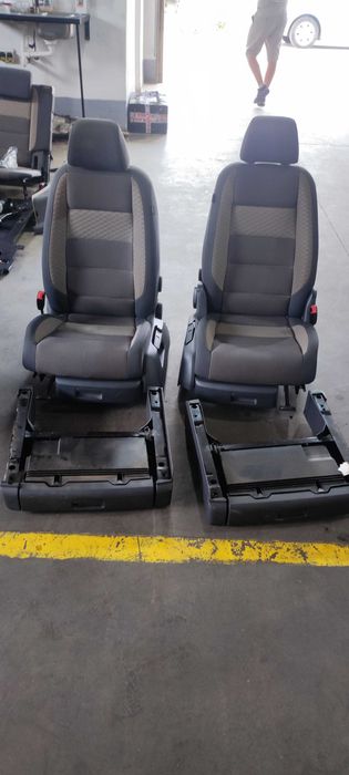 Scaune 7 locuri set volkswagen vw touran 1T2 cross 1.4 BMY Sibiu • OLX.ro